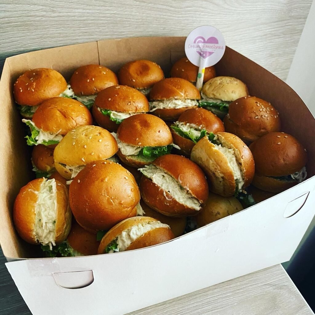PETIT PAN CON POLLO (CLÁSICO) X 25 – Creando Emociones